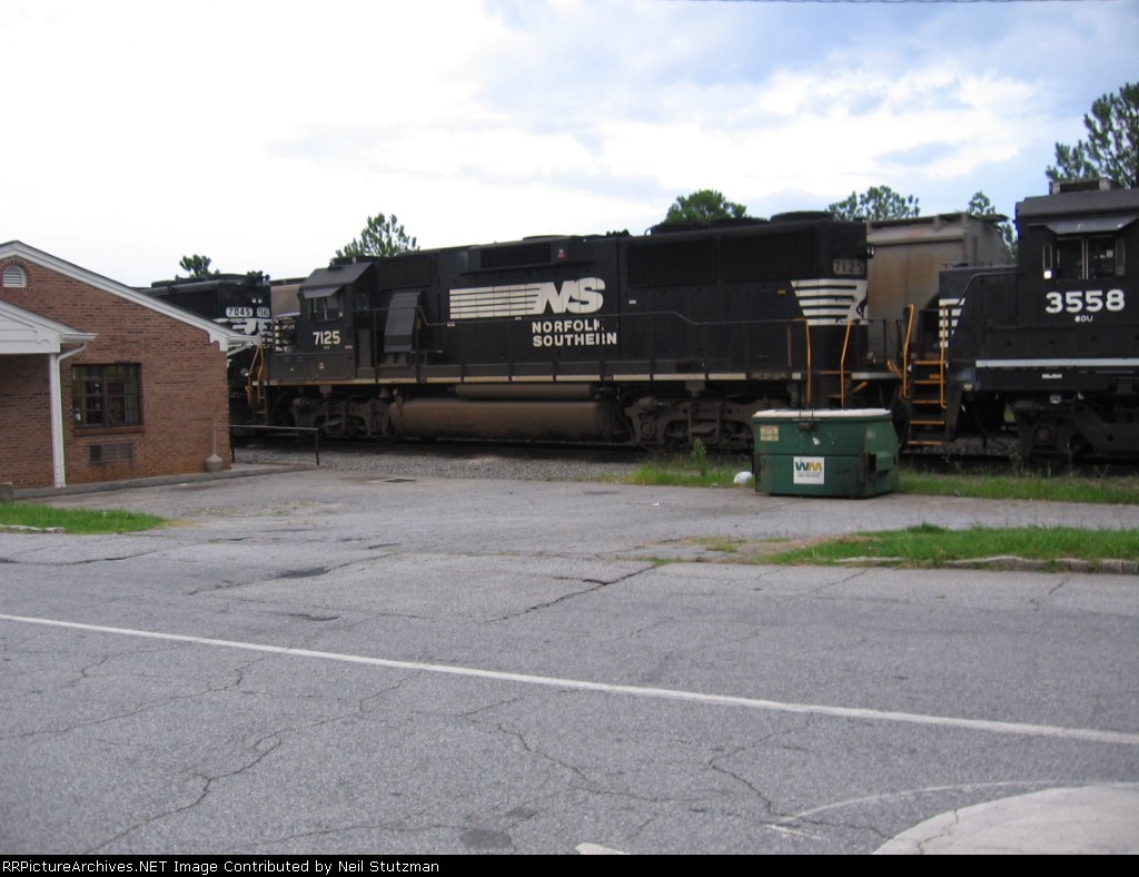 NS 7125